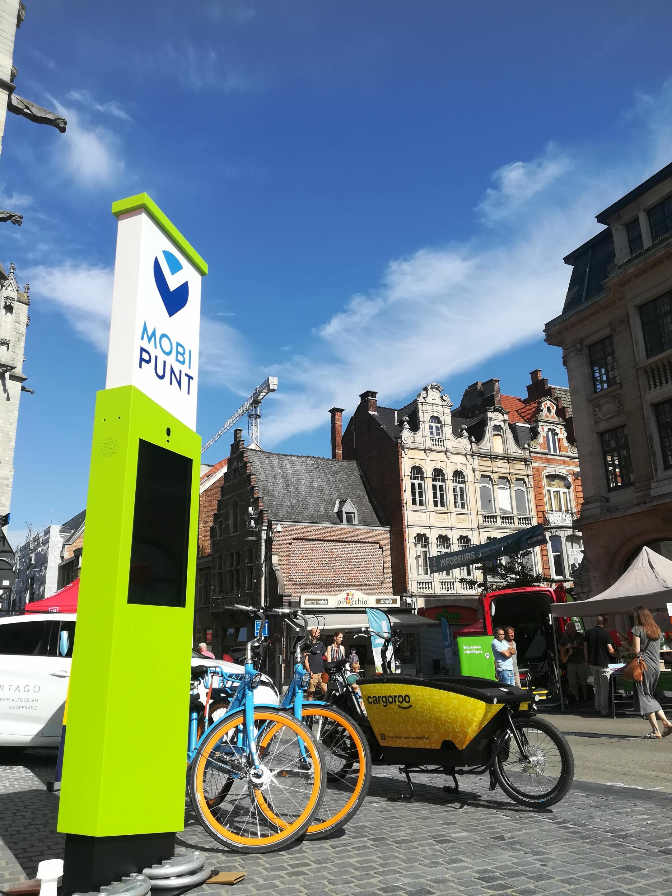 eHUBS hosts webinar on shared and electric mobility hubs - POLIS Network